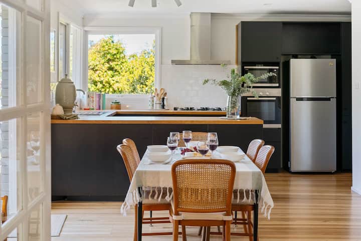 Wildwood Cottage | Village, Beach, Wineries - 필립 섬