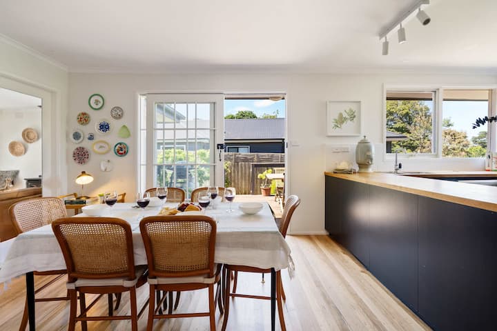 Wildwood Cottage - Village, Beach, Wineries - Shoreham