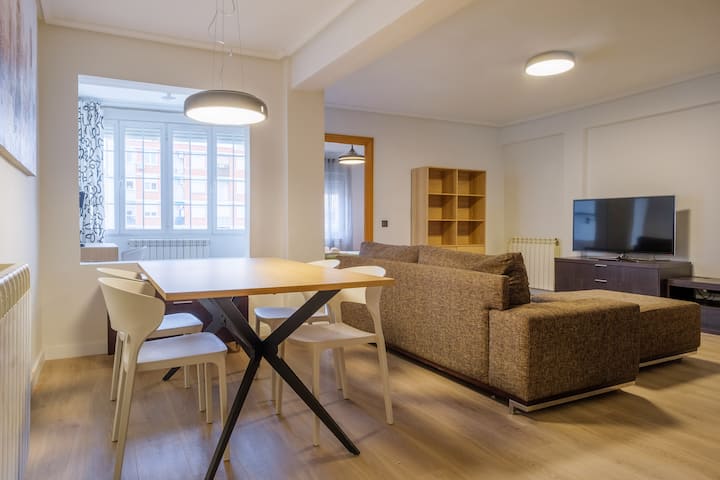 Loira Claret:ubicación Estratégica Junto Al Campus - Zaragoza