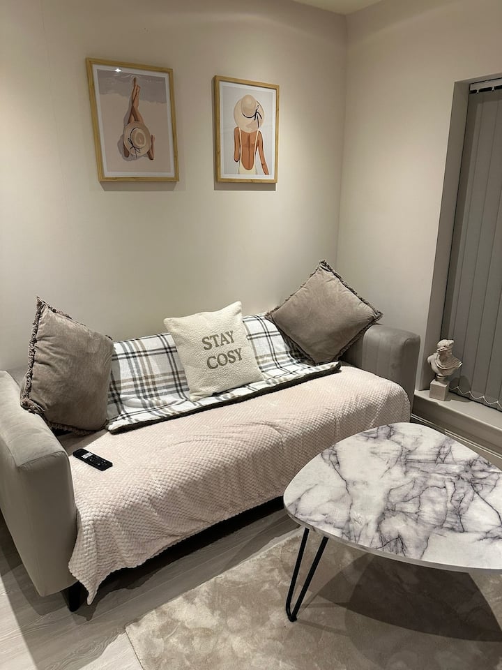 Trendy 3-bed Apartment |Central Leeds| Near Arena - Leeds