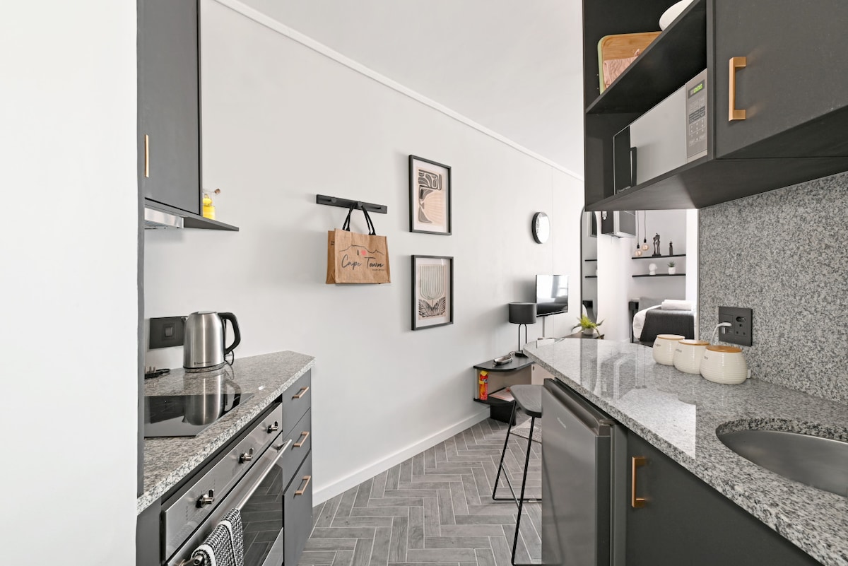 The Flamingo | Sea Point Promenade y paseo a la playa - Airbnb