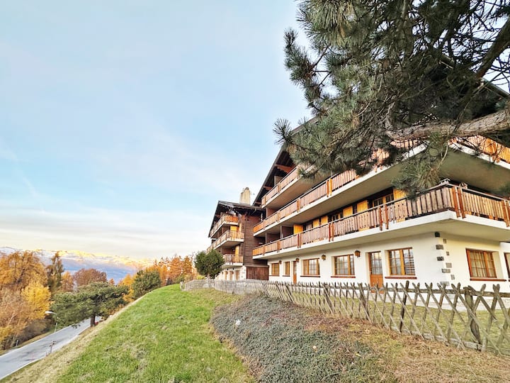 Lift Bear Lodge - 4valleys - Swiss Alps - Sion