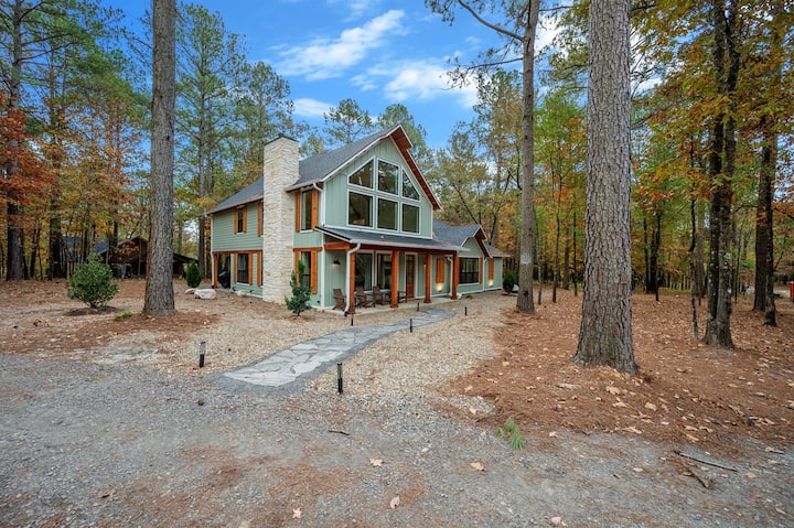 Luxe Cabin + Epic Kids Playscape +Resort Amenities - États-Unis