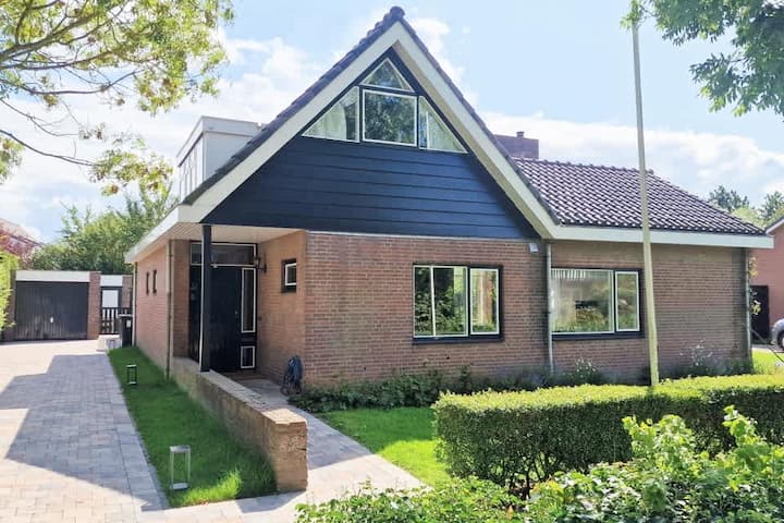 Detached Holiday Home With Large Garden In Domburg - Domburg