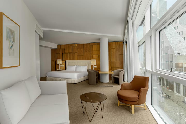 Design Suite At Room Mate Aitana Hotel With Views - Amsterdam