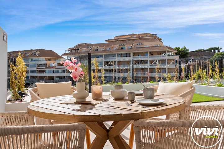Bay Residence | Pool - Garden - Sea View - Fuengirola
