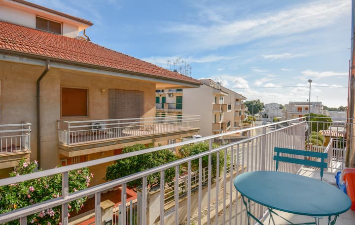 Gorgeous Apartment In Marina Di Ragusa With Wifi - Marina di Ragusa