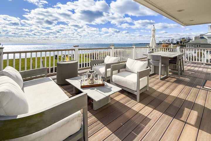 Pine Creek Beach House - Bridgeport, CT