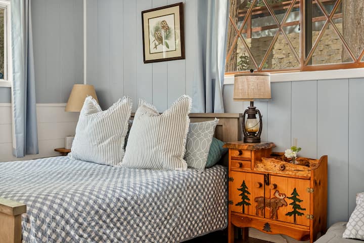 The Little Pine | Outdoor Space, Homey Getaway - Lake Gregory Regional Park, CA