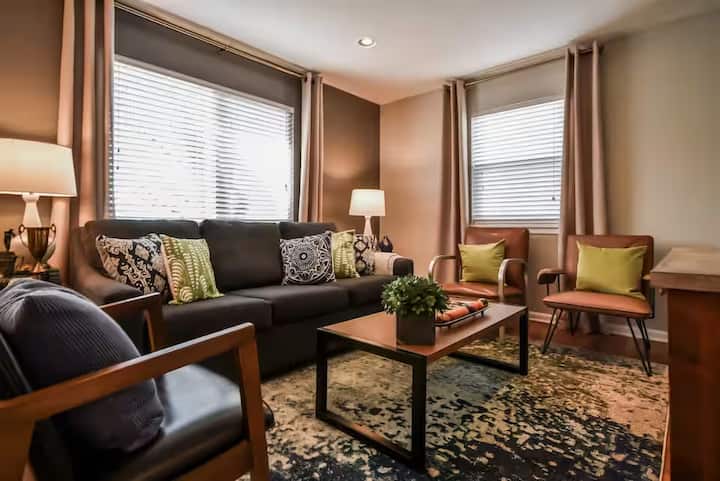 2 Bedroom Duplex Near Food, Shops, & Ku Hospital 6 - Mission, KS