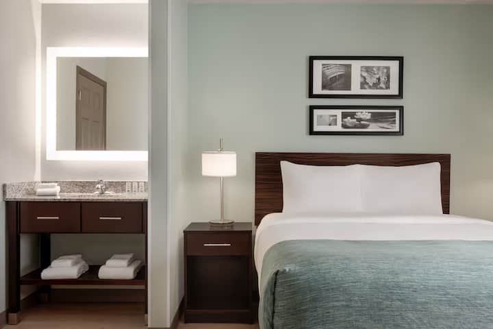 Wingate Salisbury | Queen Suite | Near Beach - Salisbury, MD