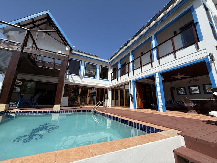 Casa Corazón - 6br Beach Villa With Pool & Pier - Belize