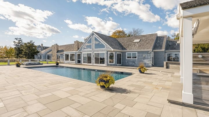 Chic Waterfront Southampton Estate W Pool & Tennis - Eastport, NY