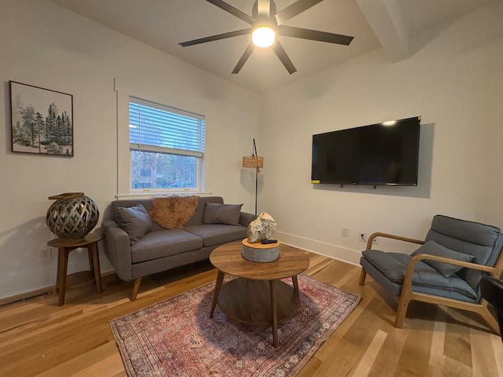 Rams Retreat | 4 King Beds Near Csu & Old Town - Fort Collins