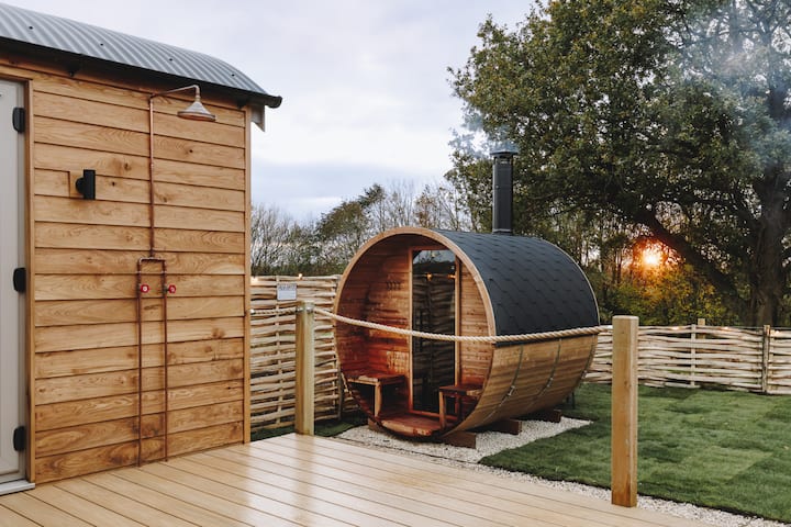 Nestledstays - The Oak - South Downs