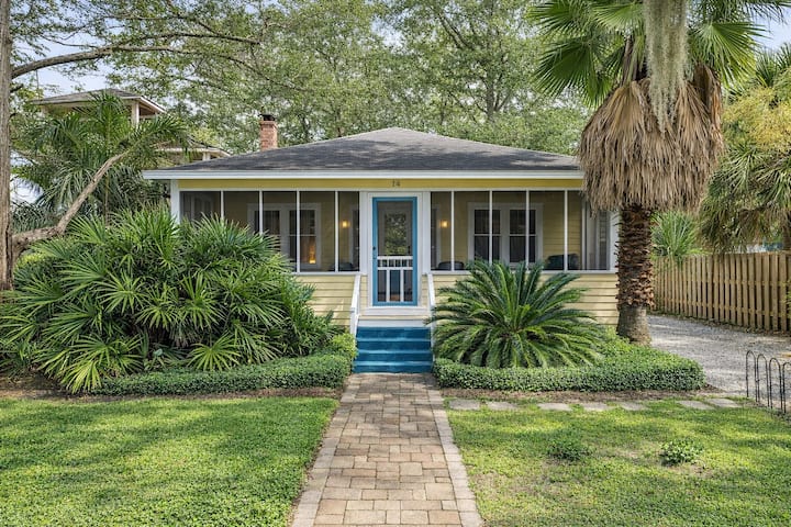 Pets Welcome, Fenced Yard And Screened Porch - Tybee Island, GA