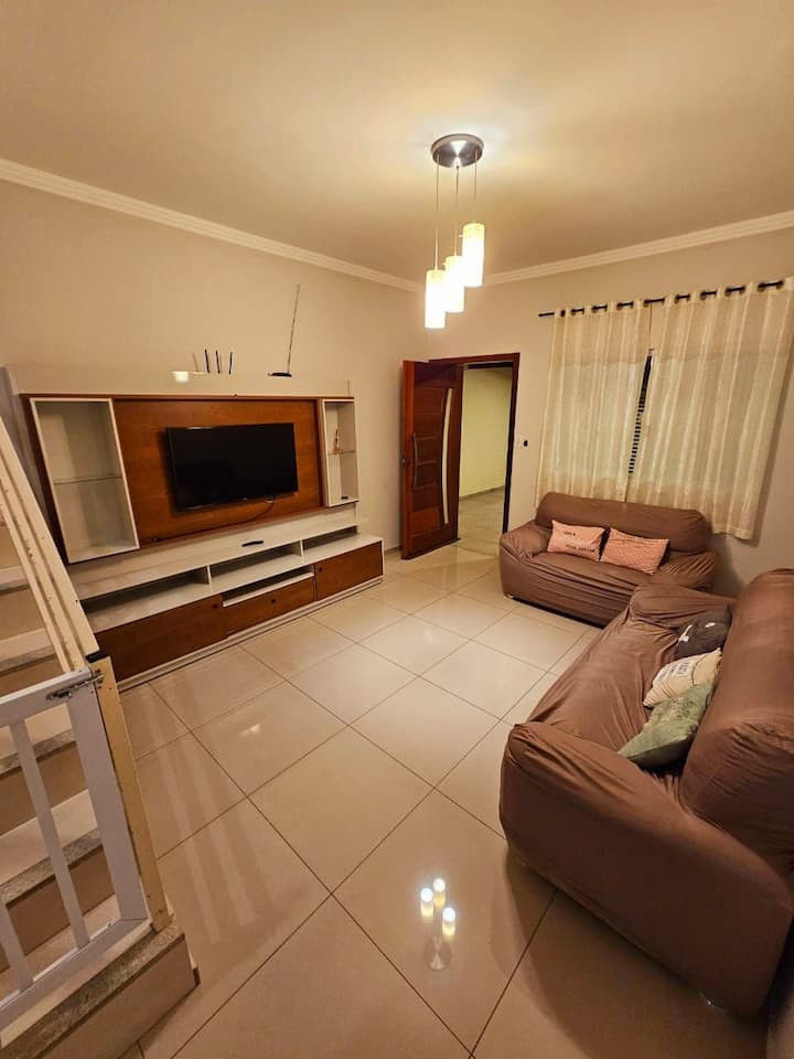 Casa Aconchegante E Completa Em Resende – Rj. - Itatiaia