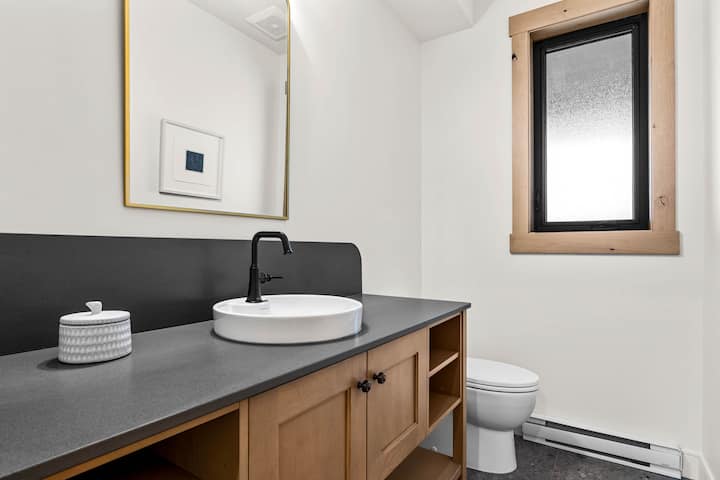 Switchback Creek Townhouse 19 - Sun Peaks