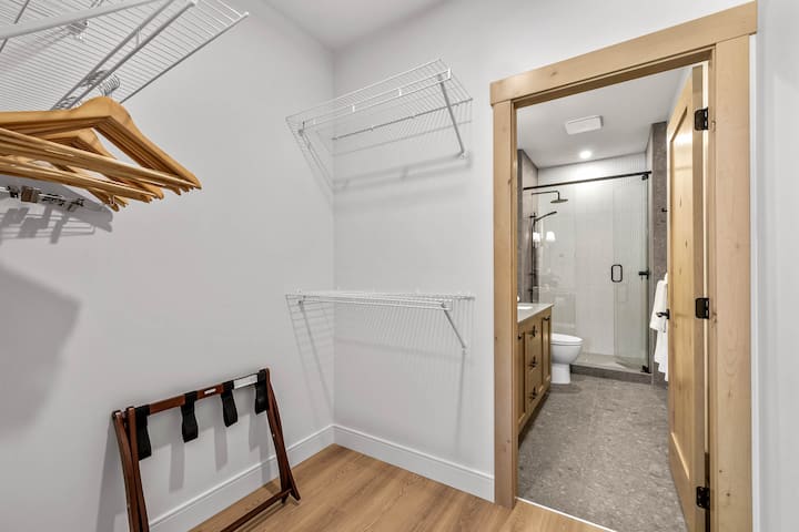 Switchback Creek Condo 22 - Sun Peaks