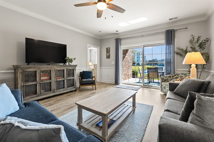 Lakefront 3br Condo, Pets Stay Free - Myrtle Beach