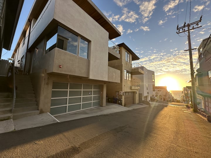 Ocean View Balcony | Bbq | 4 Min Walk To Beach - Manhattan Beach, CA