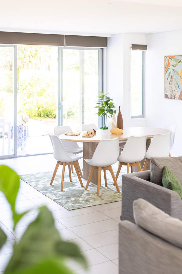 Refurbished Resort Villa With Pools, Tennis + Golf - Central Coast