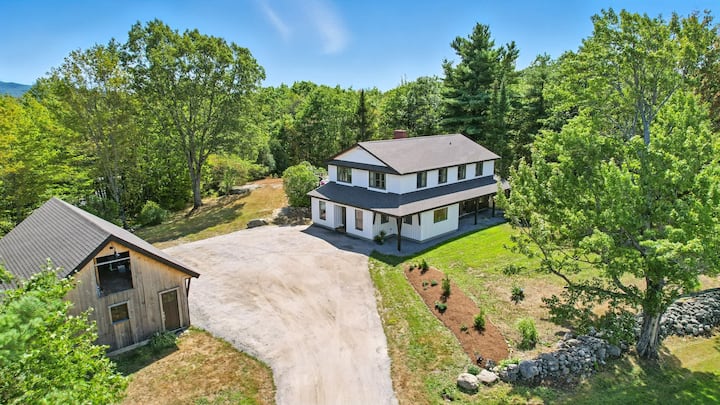 “Big Meadow” Farm @ New London/pleasant Lake - New London, NH