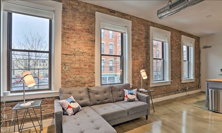 Sleek Studio Near Dtwn Dining & Entertainment - Cincinnati, OH