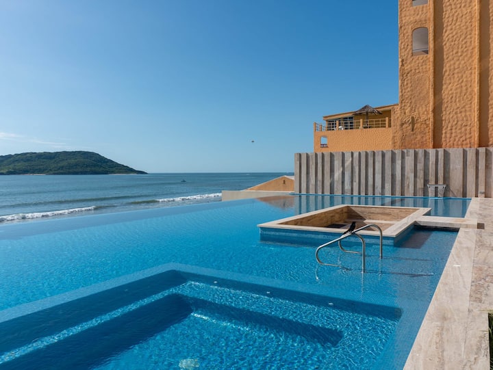 De Lujo Con Vista Al Mar A Pie De Playa - Mexico
