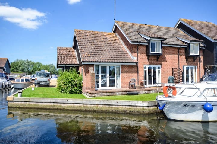 Cavell Cottage In Wroxham - Wroxham