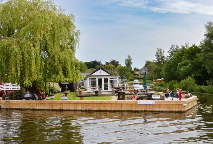 The Willows - Horning