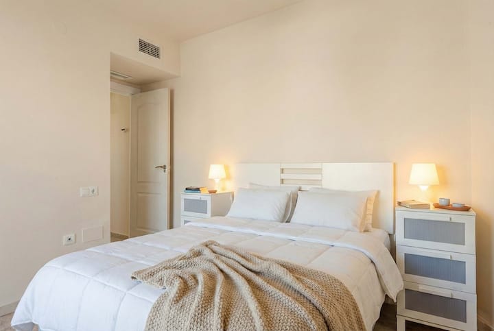 Sea & Mountain View Apartment - Costa del Sol