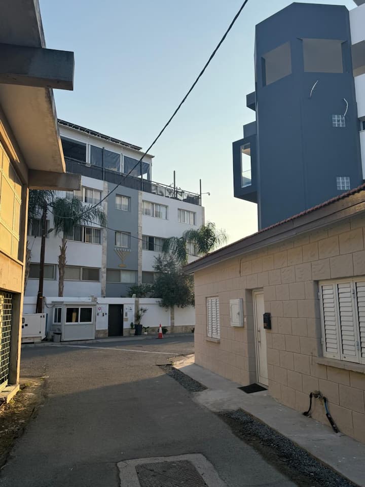 Town House, 10m From Chabad Lubavitch - Larnaka