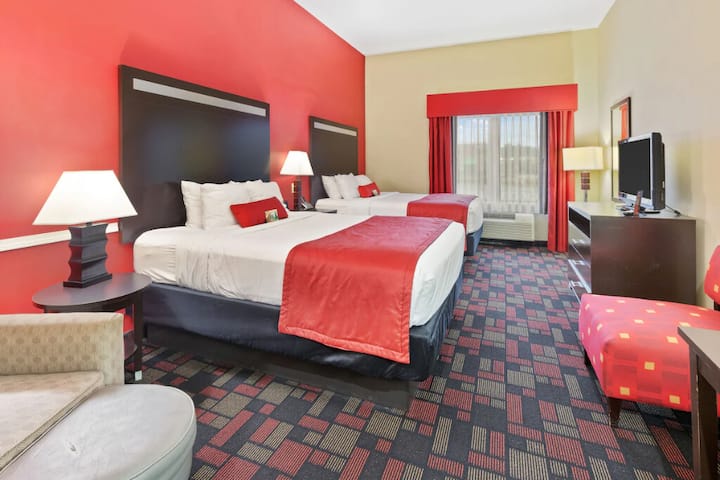 Wingate Lake Charles | 2q Beds | Close To Casinos - Lake Charles, LA