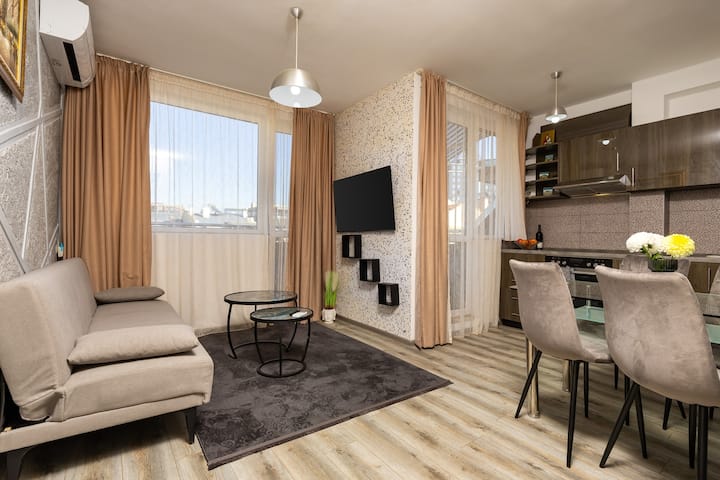 Square Slivnitsa 2br Apt 5 Minutes From Top Center - Plovdiv