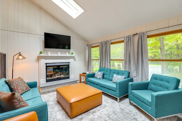 1 Mi To Lake, Golf & Ski Access: The Hideout Home! - Lake Ariel