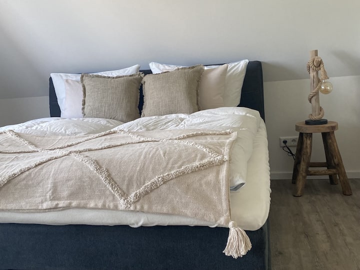 Location-moderne-salle De Bain Privée-vue Sur La C - Westerdeichstrich