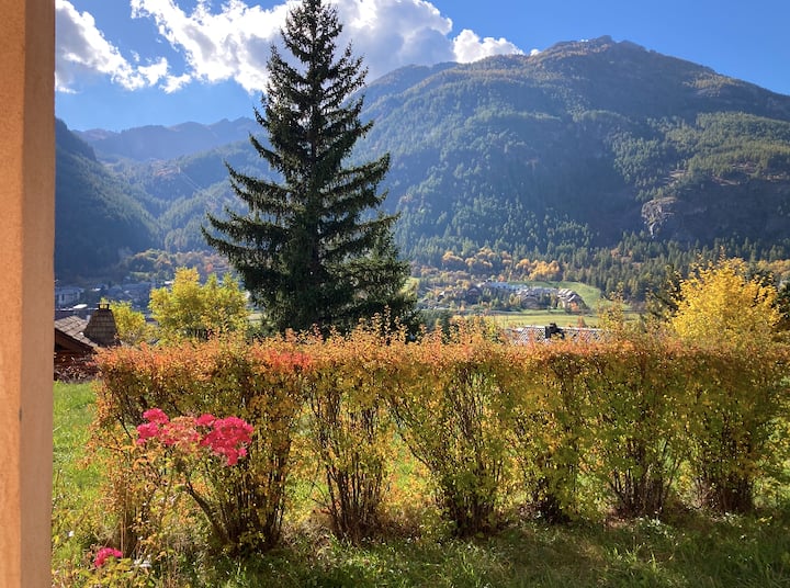Appartement Chaleureux Avec Vue Sur Les Montagnes - Lac des Cerces