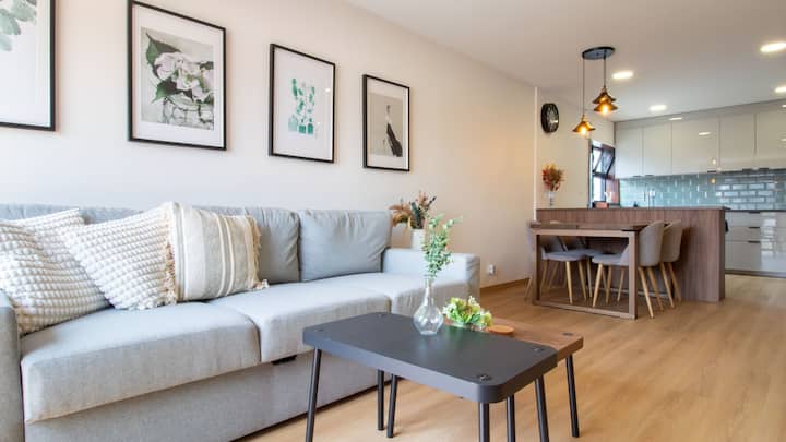 Stylish 2br Near Beach & Metro By Lovelystay - Azurara