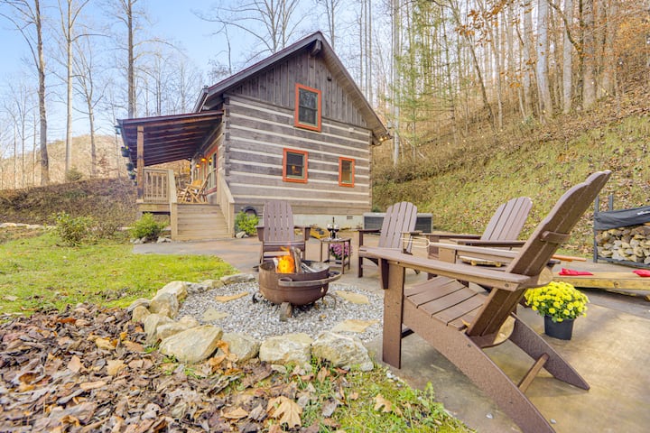 Hot Tub Haven! Mtn-view Home 13 Mi To Bryson City! - Cherokee, NC