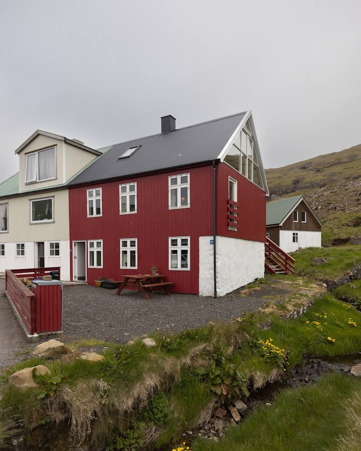 Charming Heritage House With Modern Comforts - Faroe Islands