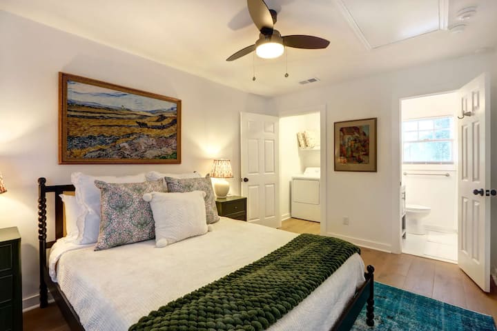 Cozy 1br/1ba Carriage House In Historic Savannah - Savannah, GA
