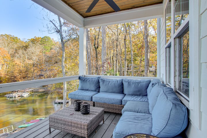 Unplugged Getaway On Lake Secession! Home W/ Dock - Lake Secession, SC