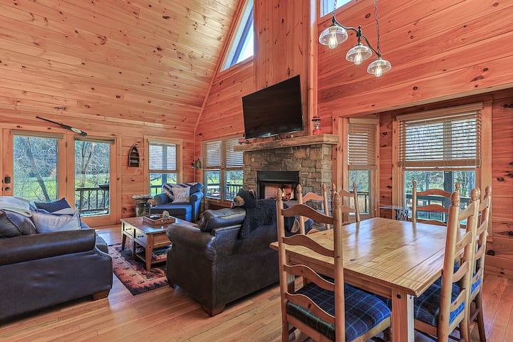 Welcome To Serenity Acres — A Cozy 2br/2ba Cabin - Blue Ridge, GA