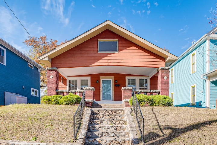 Family Retreat W/ Yard < 1 Mi To Dtwn Durham! - 德罕