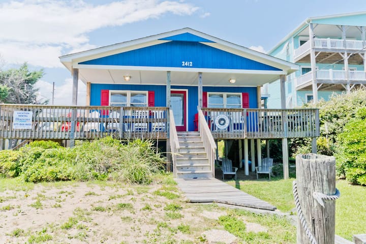 Captain's Escape, Almost Oceanfront House - Emerald Isle, NC