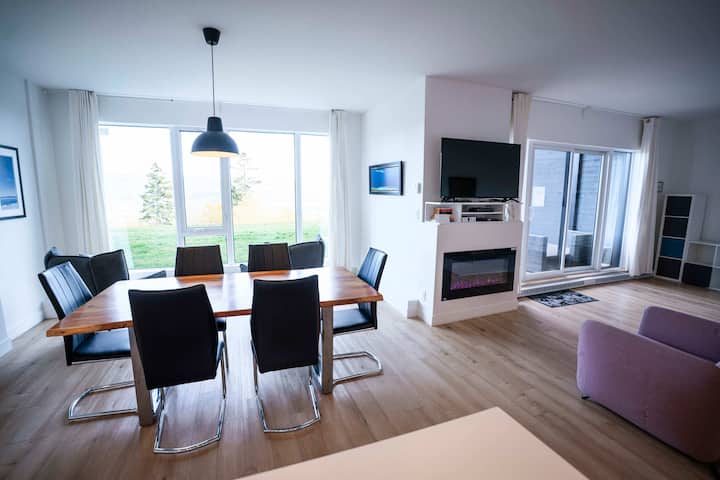 Condo De Luxe Avec Vue Saisissante Et Piscine - Charlevoix Regional County Municipality