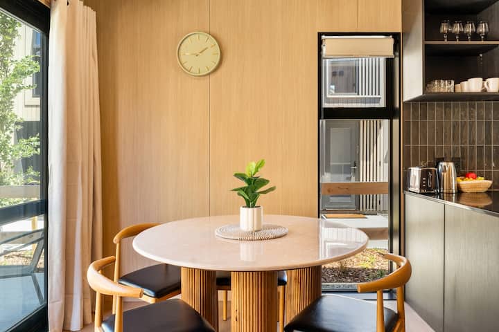 Qt Bluebird - Queenstown, New Zealand