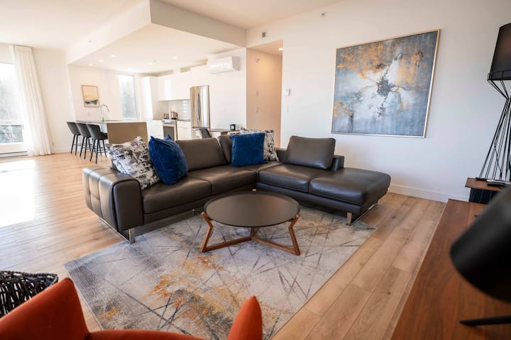 Condo De Luxe Avec Vue Exceptionnelle & Piscine - Baie-Saint-Paul