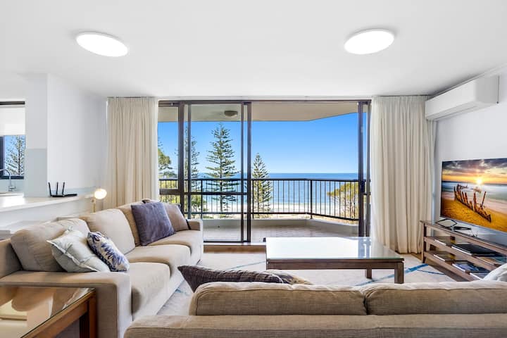 2 Bd Spacious Apartment, Seaview Ocean Front. - Mooloolaba